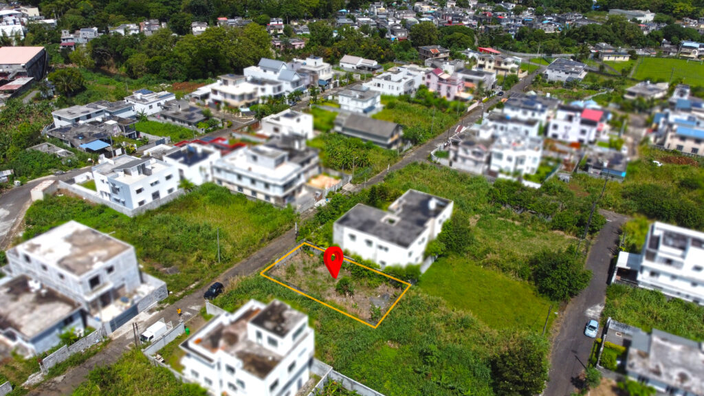 Petit Camp Phoenix – Cubix Properties